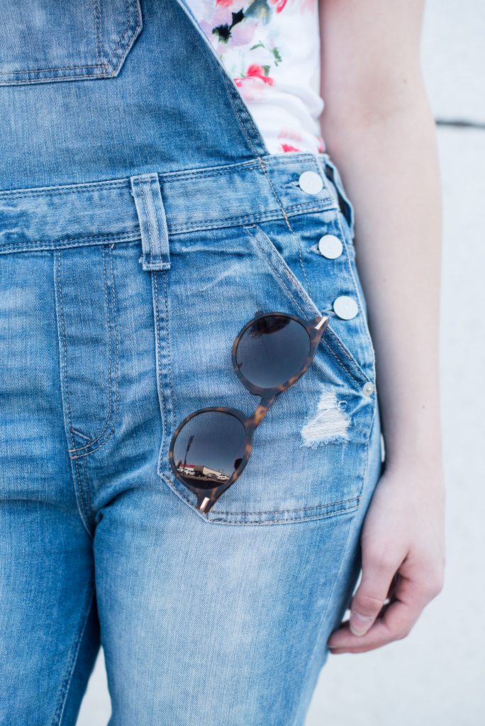 How To Look Like A Grownup In Overalls. - Taylor, Lately