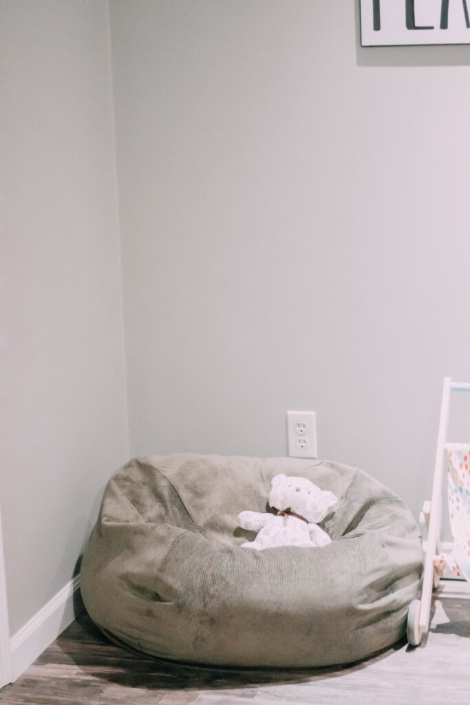 NEUTRAL TODDLER PLAYROOM - Taylor, Lately