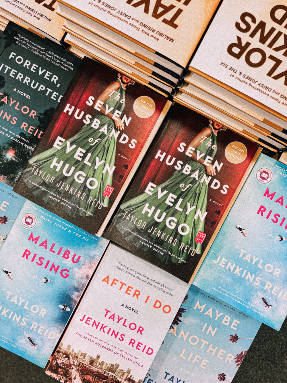 BOOKS ON MY TBR FOR 2025 - Taylor, Lately