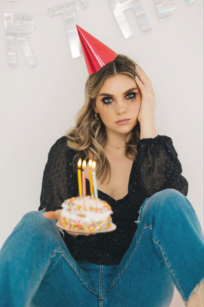 Pity Party Photoshoot & 28th Birthday Party Playlist - Taylor, Lately